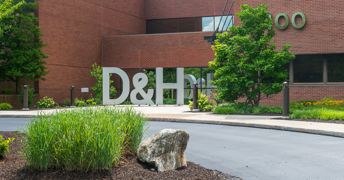 D H Distributing